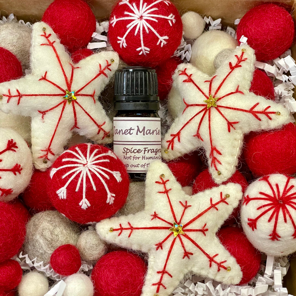 Scandinavian Felt Potpourri Sets - Multiple Scents – Janet Marie Felted Goods